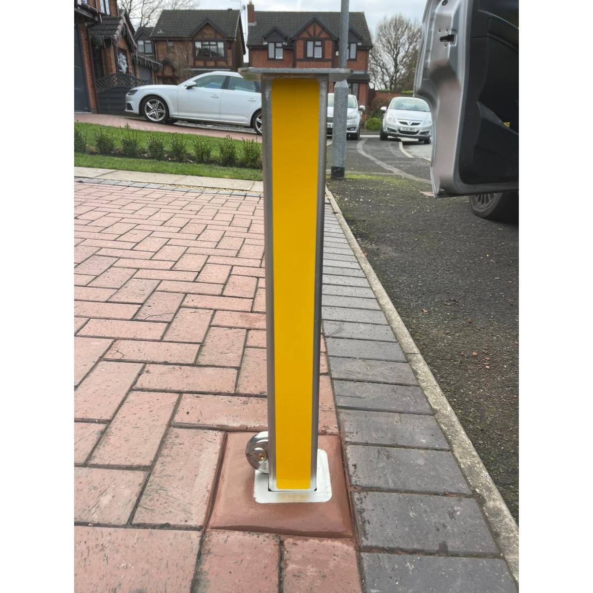 Telescopic Post | Retractable Bollard | Heavy Duty| STOPEM