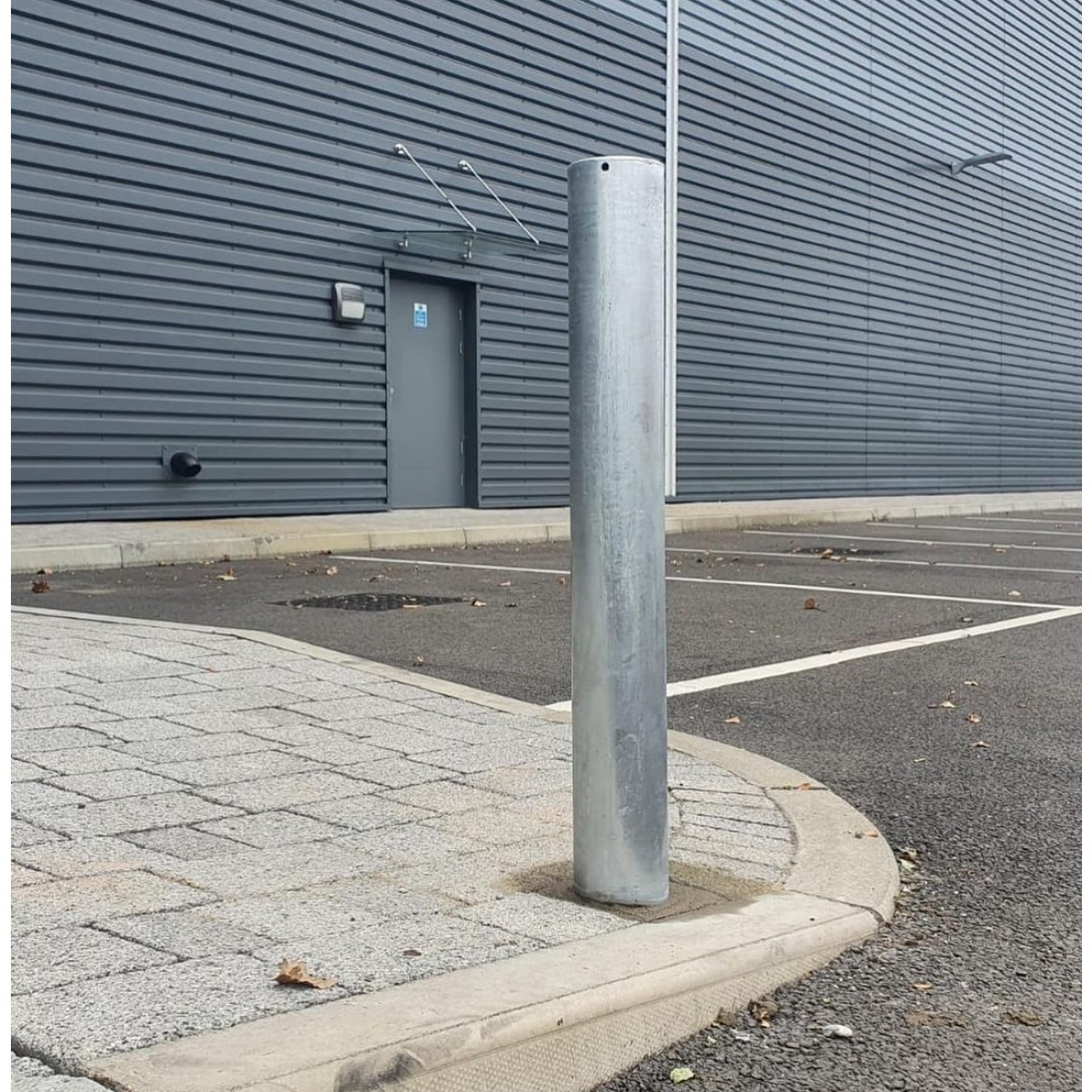 Galvanised Steel Heavy Duty Bollard | 900mm Above Ground | Fast Delivery