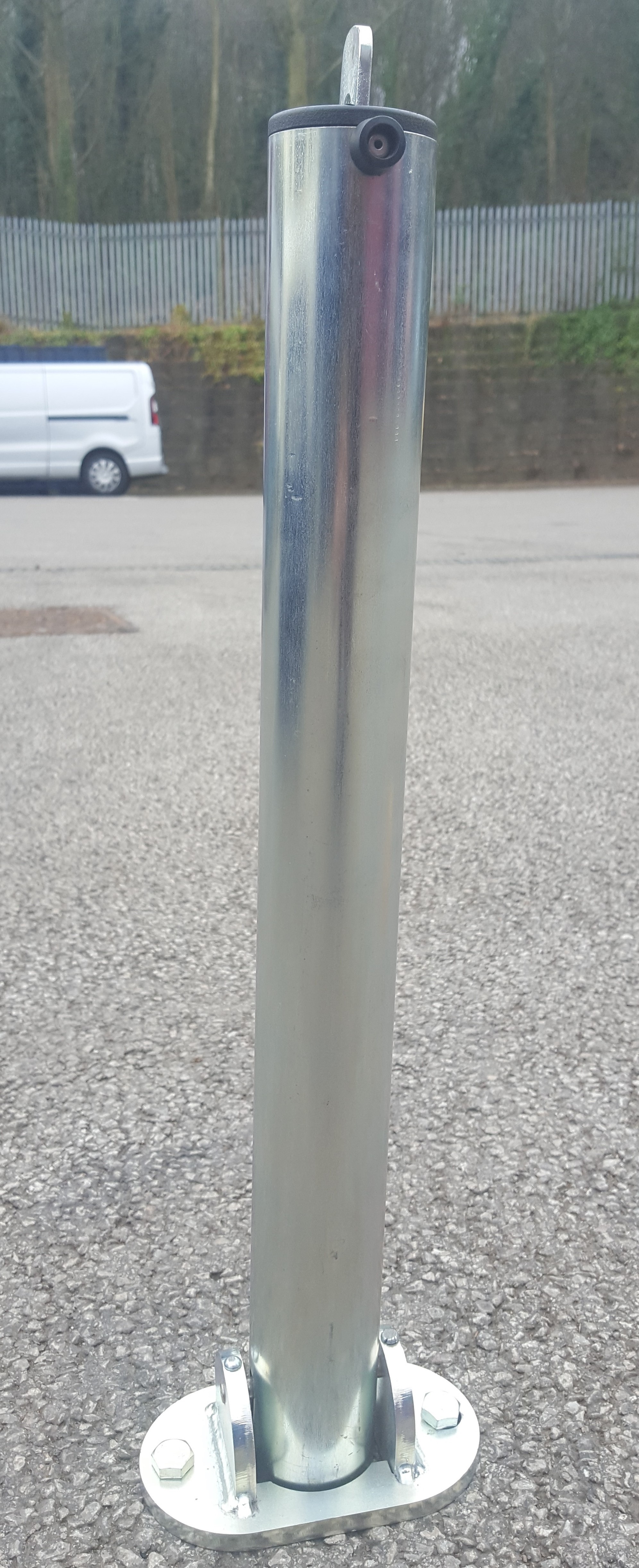 Folding Parking Post Padlock | Driveway Post Manufacturer | We Can Install