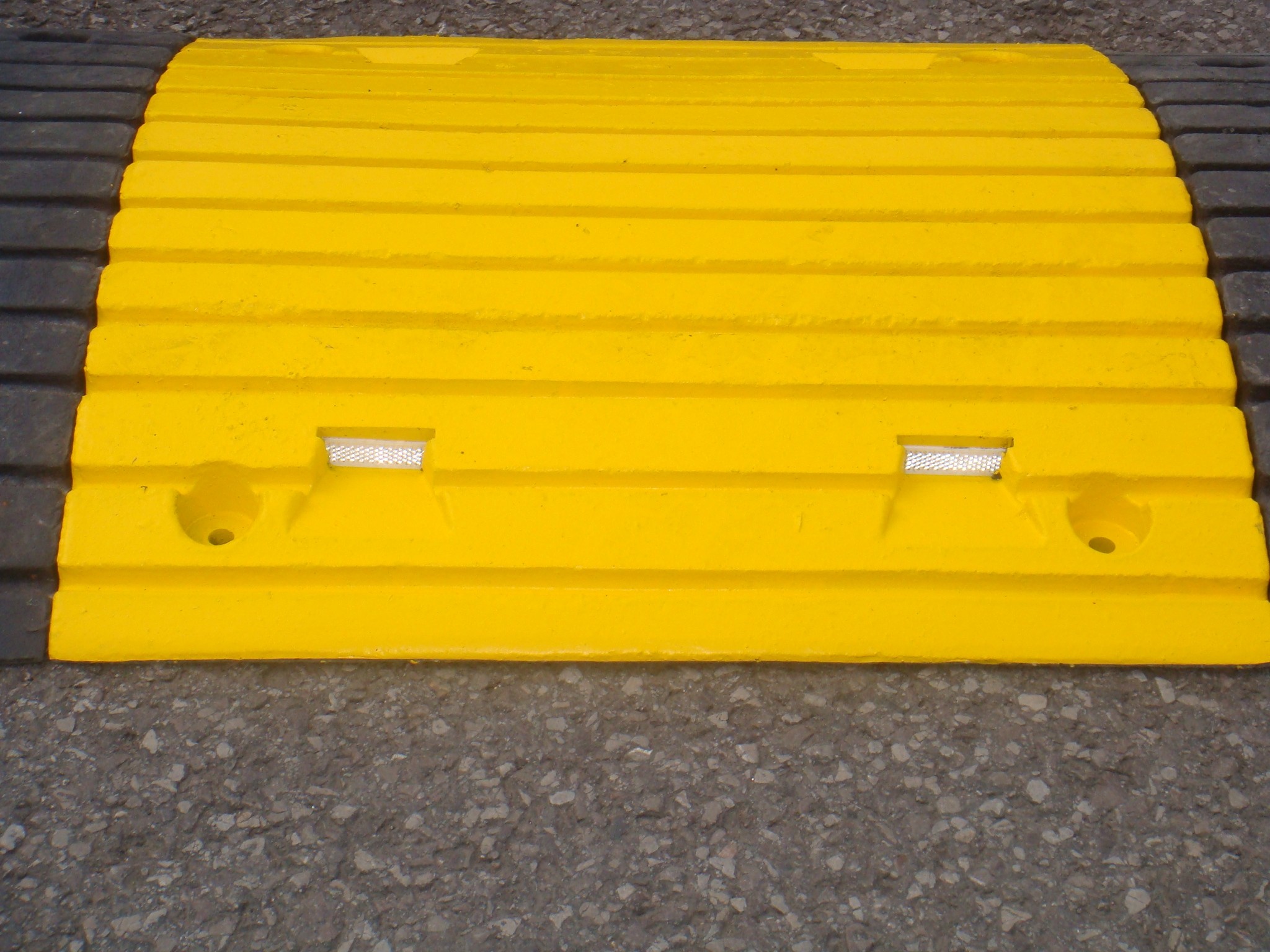Speed Ramp Centre Section | Traffic Control | Manufacturer | Stopem