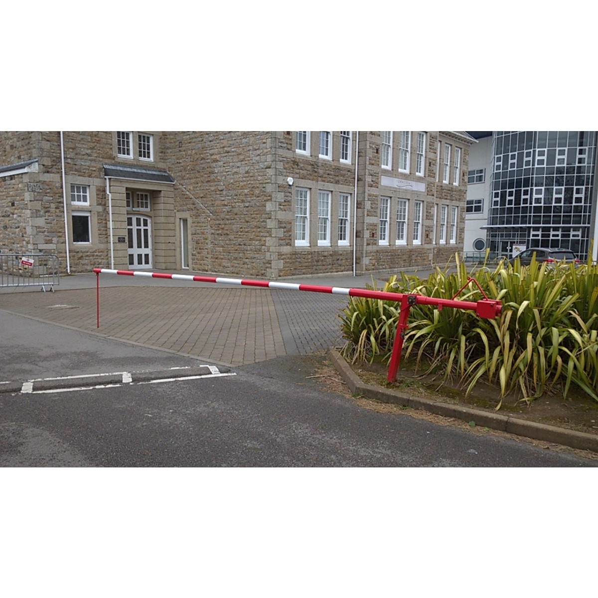 Manual Arm Barrier - 5.5 Metre